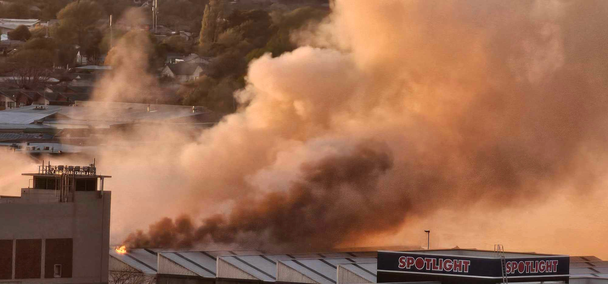 Respiratory health warning over Christchurch fire - Chris Lynch Media