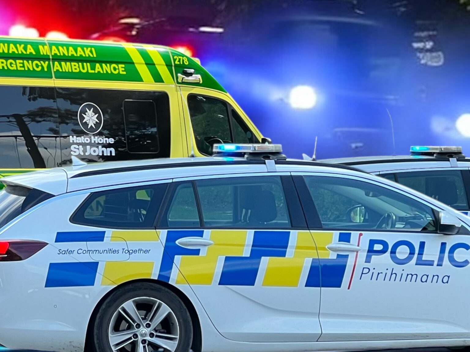 A multiple-vehicle crash closes foggy, icy SH8 - Chris Lynch Media