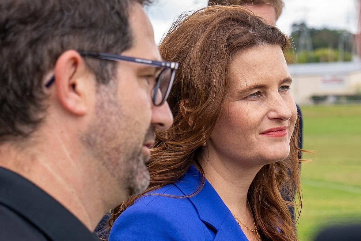 Economy shrinks as Government and opposition clash over blame - Chris ...